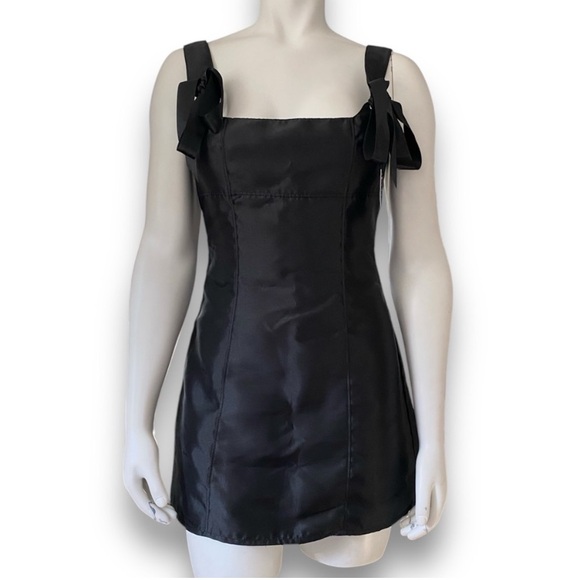 Dolls Kill | Dresses | Dollskill Nwts Pixie Satin Y2k Gothic Grunge ...